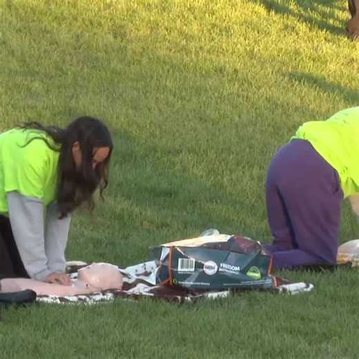 CPR flash mob brings awareness to lifesaving app