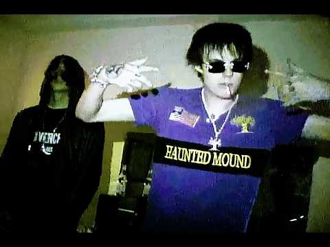 SEMATARY - GLOOM ROOM FT. GHOST MOUNTAIN [OFFICIAL VIDEO]