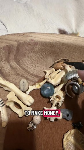 Bone Throw Divination Meaning: Quick Money & Limits to Avoid