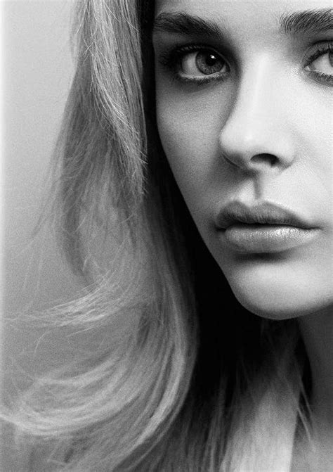 Chloe Grace Moretz V Magazine 2018 Monochrome 720×1280 Wallpaper Artofit