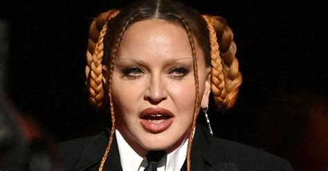 ギャラリー・画像・写真 グラミー賞授賞式に出席したマドンナの顔が激変！ 「誰？」とツッコミの嵐を受ける セレブニュース Spur