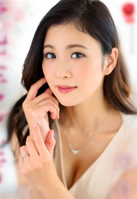米倉穂香 よねくら ほのか 人気av女優名鑑