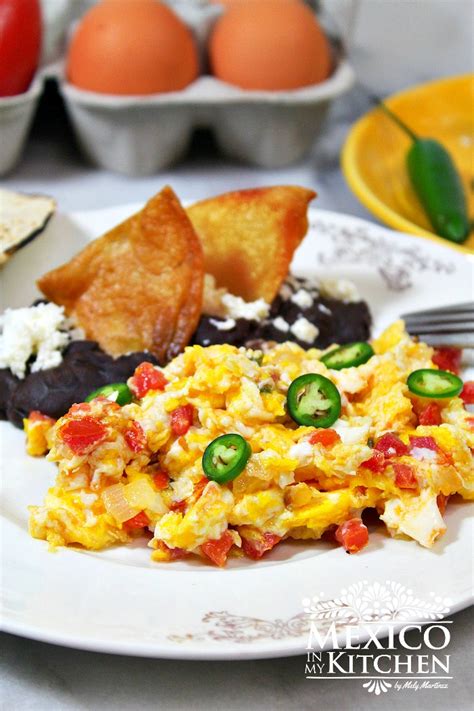Mexican Style Scrambled Eggs Huevos A La Mexicana Traditional