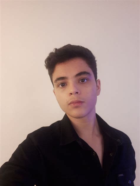 Amir Mohammad – Medium