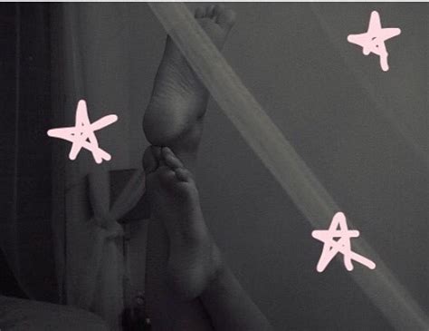 courtney eaton s feet
