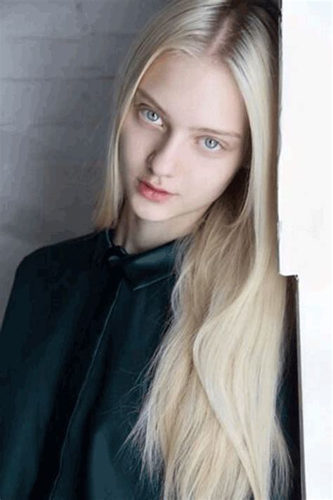 Nastyakusakina ロシアのモデルさん、顔・体共に絶対的な黄金比率を持っている。 ヘアスタイル ロング 美容 美髪