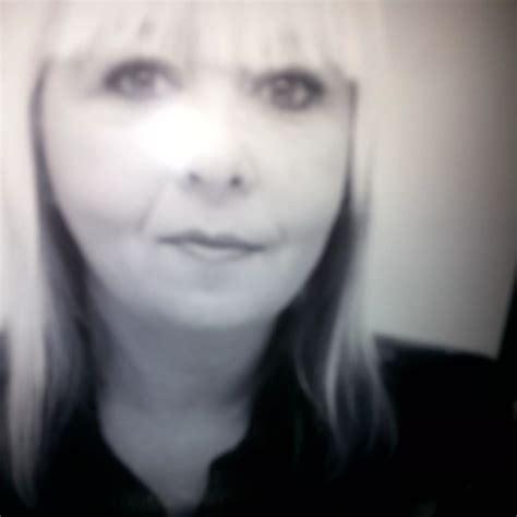 Granny Sex Meet In Sheffield Attentive Allie Age 47 In Sheffield