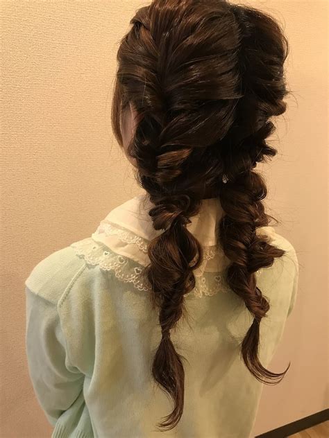 簡単！可愛いツインテールの結び方｜【位置やレングス別】おしゃれツインテアレンジ特集｜ホットペッパービューティーマガジン