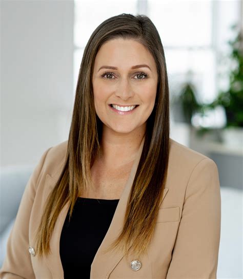 Tanya Jacques Courtier Immobilier Résidentiel Et Commercial Royal