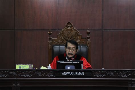 Mk Tolak Gugatan Psi Batas Usia Capres Cawapres Tetap 40 Tahun