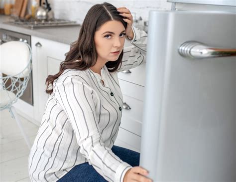 How To Stop Feeling Hungry 8 Tips For Reducing Hunger When You Are