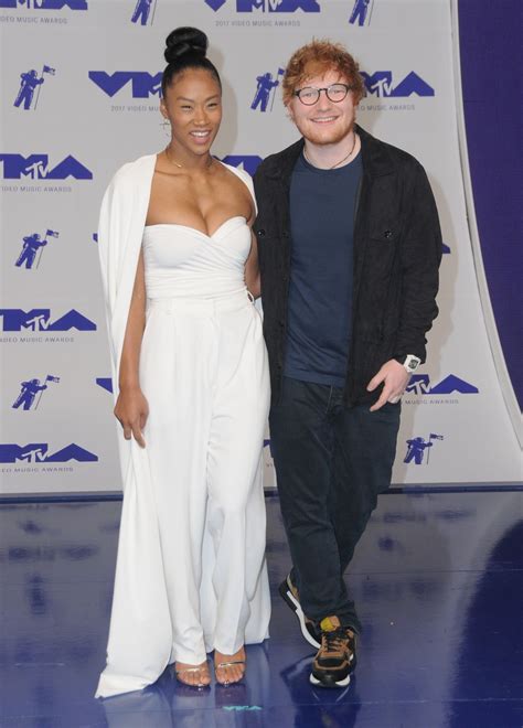 jennie pegouskie and ed sheeran at 2017 mtv video music