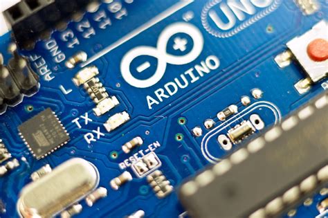 como acender e piscar um led no arduino
