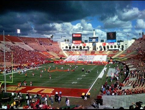 Usc Football Fight On La Coliseum Men Of Troy Trojans Usc Football