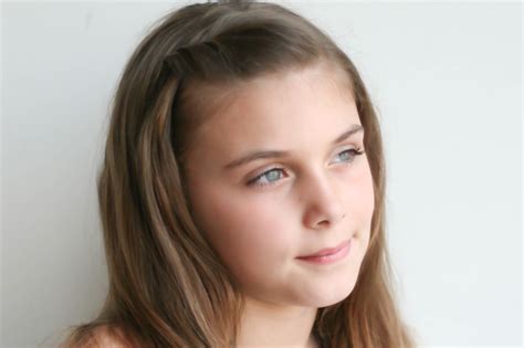 Young Girl Wanting To Be A Model And I Say She Has A Great Shot