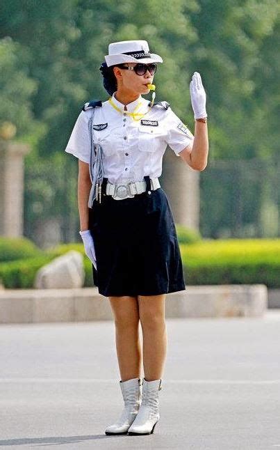 The Uniform Girls [pic] China Female Uniform Traffic Police