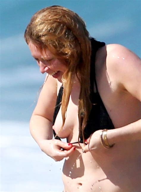 natasha lyonne nude pictures thefappening pm celebrity photo leaks