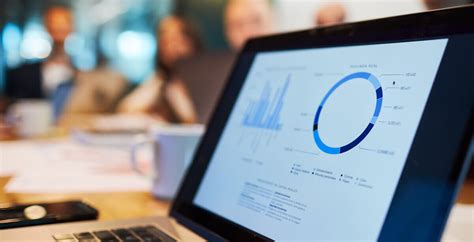 your guide to margin of error with calculator qualtrics