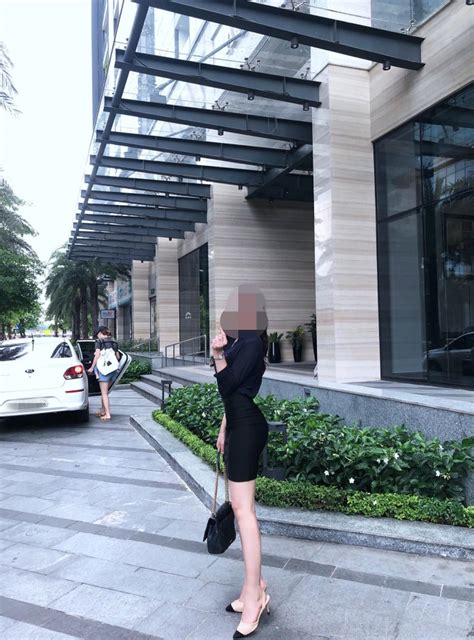 Tú Bà Cầm đầu đường Dây Tiếp Viên Hàng Không Hot Girl Bán Dâm Ngàn đô
