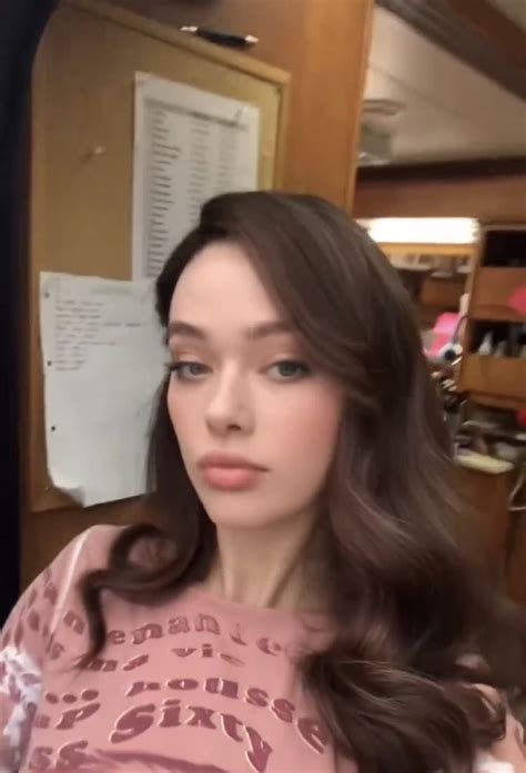 She Be Tweaking She Shaking Her Butt On Twitter Rt Wolfiesqualley