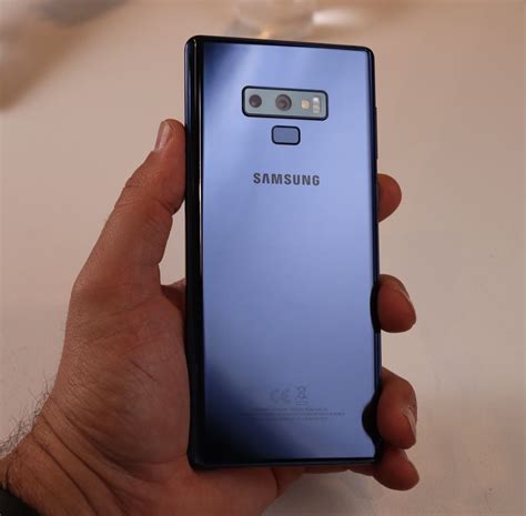 Tech Guide Takes A Hands On Look At The New Samsung Galaxy Note 9