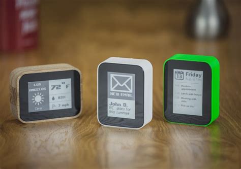 displio is a tiny e ink display that runs programmable widgets