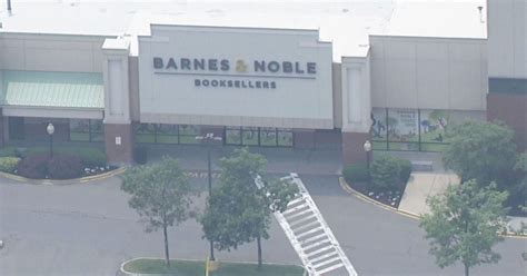 Barnes And Noble Opening Two New Massachusetts Stores Cbs Boston