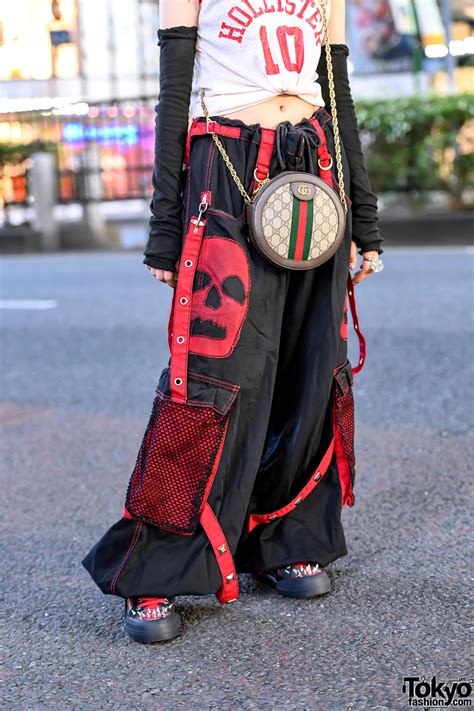 Harajuku Girl In 1990s Street Style W Hollister Crop Top Tripp Pants