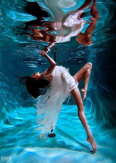 Pin By Nyctoblaze On Caught On Film Underwater Photoshoot Underwater