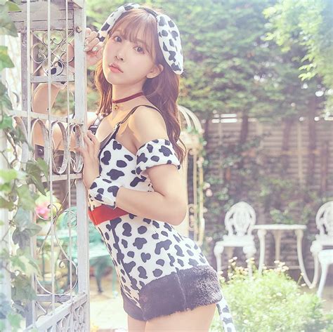 Yua Mikami Tiếp Tục Chiều Lòng Fan Ra Mắt Bộ ảnh Thời Trang đầy Sexy