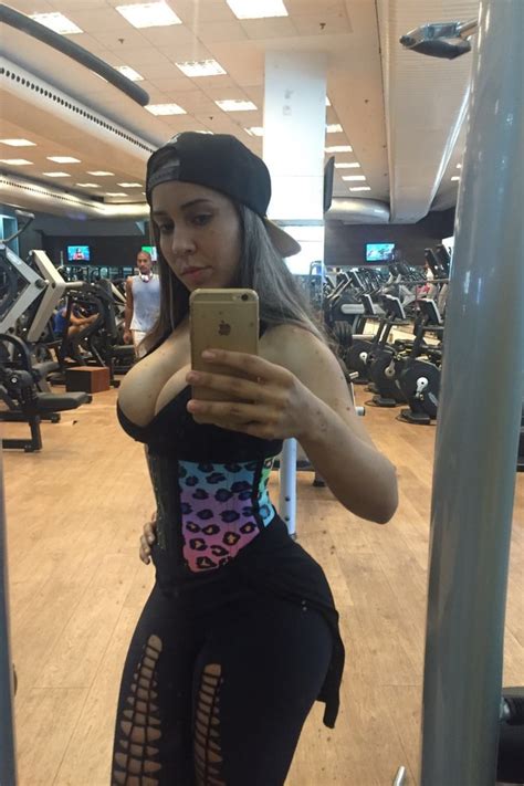 Mulher MelÃo De Lingerie [ PeitÕes] [ Gostosa] Fórum Uol Jogos