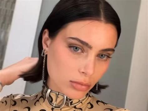 Yetişkin Film Yıldızı Lana Rhoades Sektörün Bilinmeyenlerini Anlattı