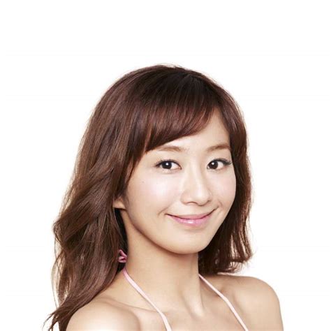 朝日新聞デジタル：芸能生活15周年を迎えた優香さん 「優香グラビア」「優香ボディー」 12年ぶりの水着写真集（4 11） フォトギャラリー
