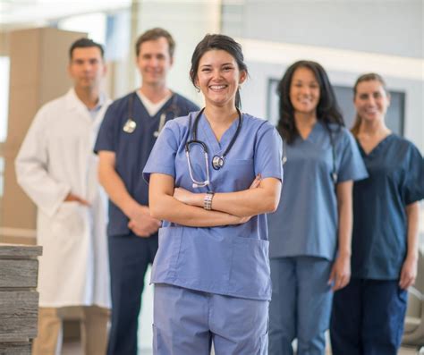 How Much Do Travel Nurses Make Yoors