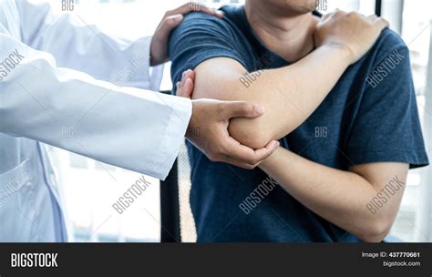 Female Physiotherapist Image And Photo Free Trial Bigstock