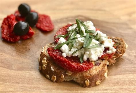 Tostadas Con Queso Y Tomates Recetas De Italia