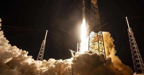 Nasas Artemis Mission Plans To Land 1st Woman On Moon