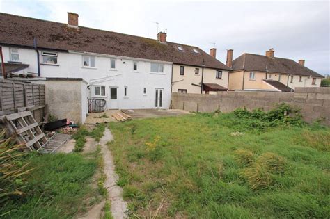 Porthkerry Road Rhoose Cf62 4 Bed Terraced House £239 950