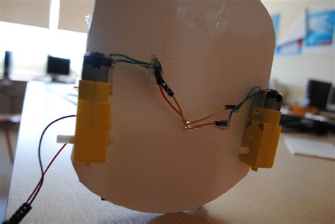 line follower with arduino ioarvanit
