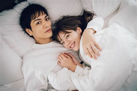【写真・画像】貴島明日香、15歳年上夫とベッドイン！パジャマで甘えモードな姿にチョコプラ「俺らの知ってる明日香ちゃんじゃない」『私たち結婚し