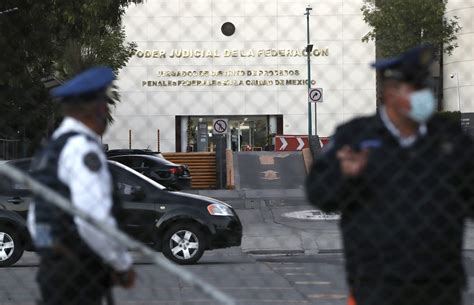 De Película Así Fue El Traslado De Alonso Ancira Al Reclusorio Norte