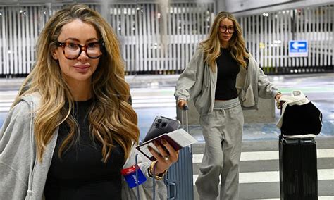 Olivia Attwood Latest News And Updates On The Love Island Series 3