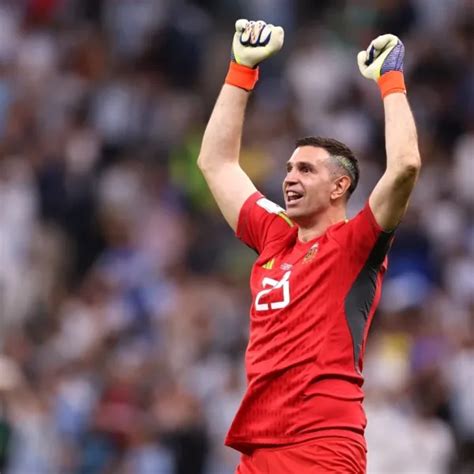 Dibu Martínez Es El Segundo Mejor Arquero Del Mundo Por La Iffhs