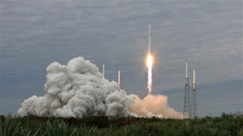 Spacex Wins Bid To Launch Canadian Radar Satellites Cbc News
