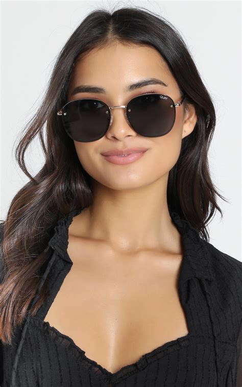 Quay X Chrissy Jezabell Rimless Sunglasses In Gold And Smoke Lens