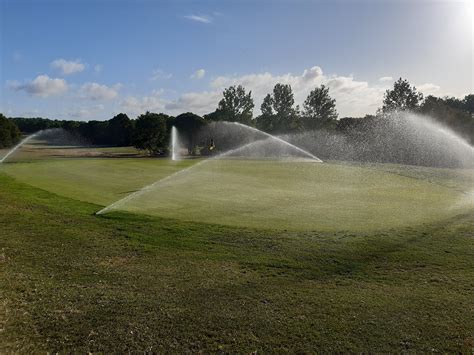 Hainault Golf Club Greenkeeping Department