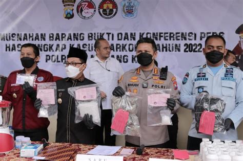 Polresta Malang Kota Musnahkan Barang Bukti Narkoba Jenis Sabu Ganja