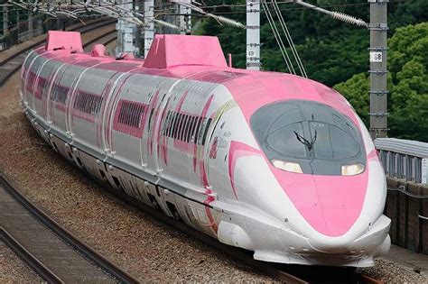 夏休みはこれで決まり！キティちゃん新幹線に乗って子連れ旅に出掛けよう 四季を楽しむ旅と宿の情報ラウンジ