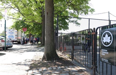 Cops Search For Pervert Who Sexually Assaulted 13 Year Old Girl In Nyc