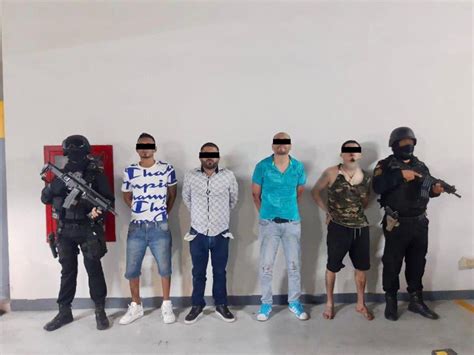 Detienen A 4 Personas Con Armas Y Drogas Al Norte De Monterrey